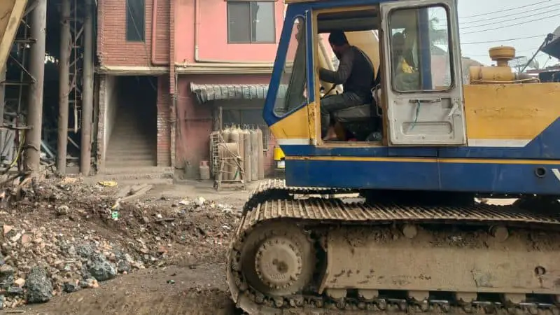 What Is CAT Transmission And Drive Train Oil? (Explained) - Take Your Oil